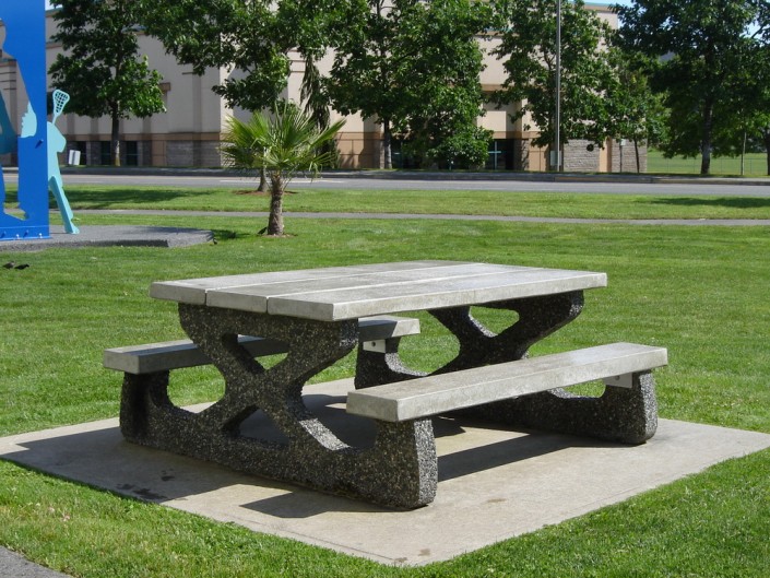 MacKay Picnic Table – Standard - Mackay Precast Products